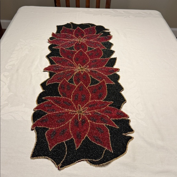 unknown | Holiday | Vtg Christmas Beaded Poinsettia Table Runner 35 X 2 ...